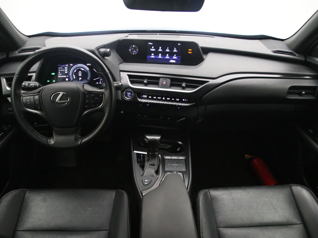 Iegādāties LEXUS UX250h 2019 Apvidus Benzīns / Hibrīds 2l 126808km ...